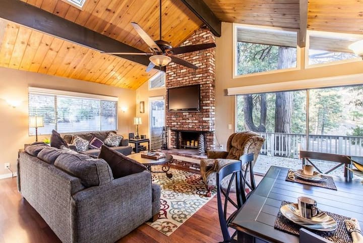 "A Retreat Home, Perfect To Relax" - Lake Arrowhead, CA