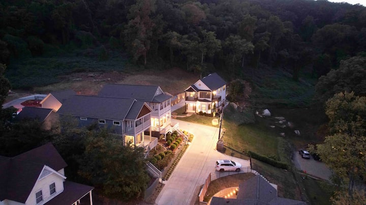 Guest House With Stunning Sunrise & City Views - Lookout Mountain, GA