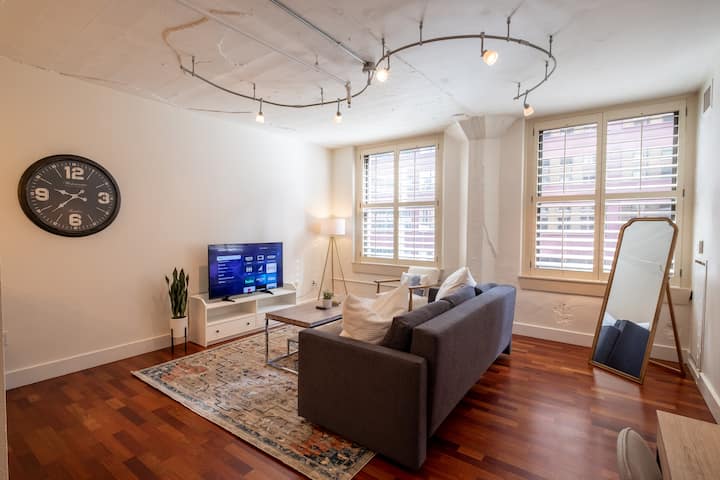Stylish Urban Loft In Downtown Denver - Park Hill - Denver