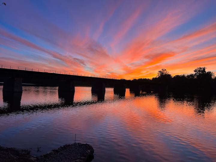 Waterfront*city🎣🚣‍♀️🚴‍♂️🏄‍♂️🏌️‍♂️fast Wifi 👍Free Parking/ev - Blainville