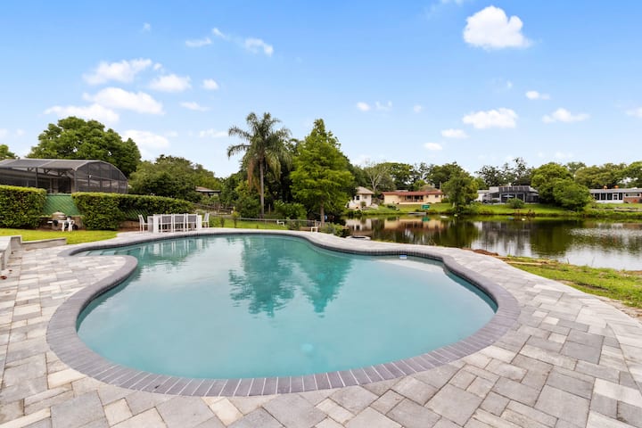Cheerful 4-bedroom Pool Home, Next To Universal ♥️ - Orlando, FL