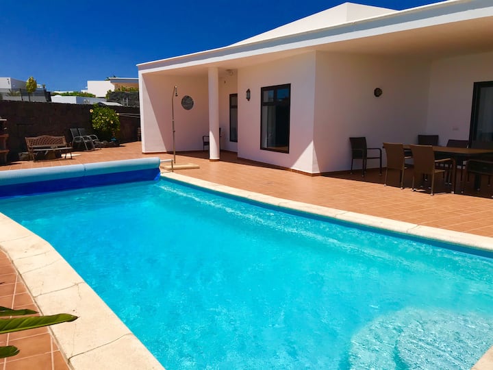 Villas Blancas. Villa Blackrock. Wifi. Air Con. - Playa Blanca