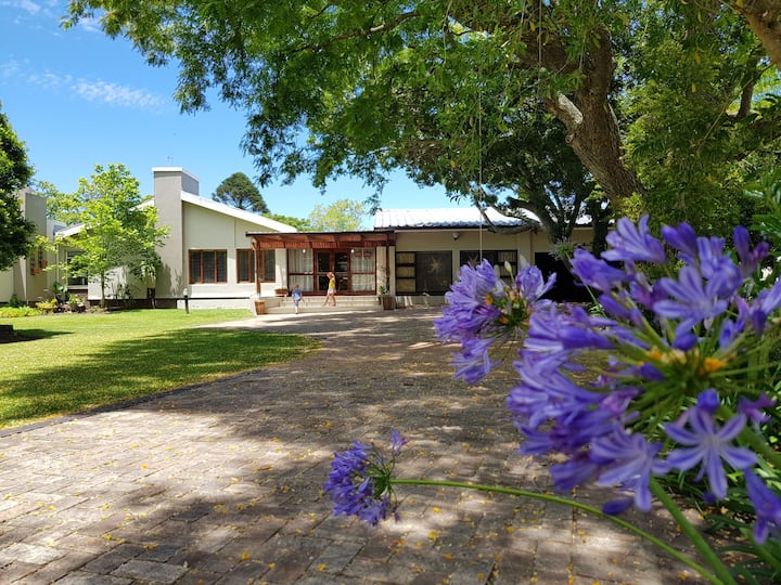 Relaxing And Peaceful Homestay - George