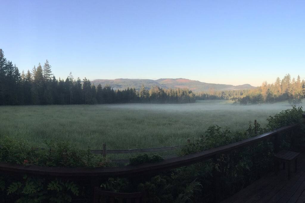 Working cattle ranch 1 hr from Crater Lake NP - Farm stays for Rent in ...