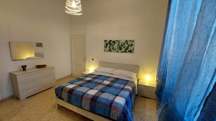 Casa Ester, A Due Passi Dal Centro Storico - Lucques