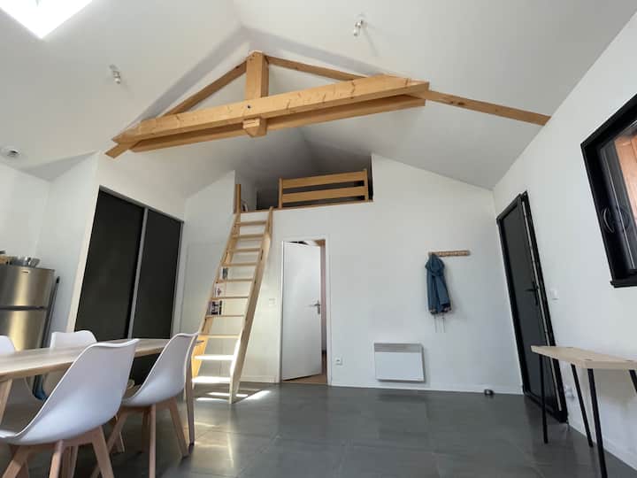 Appartement Calme, Centre Avec Parking Et Terrasse - Aix-les-Bains