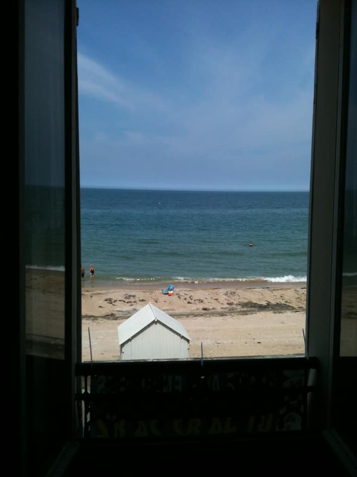 On The Beach!!! - Calvados