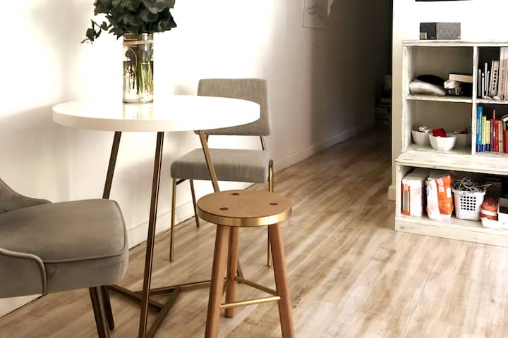 Stylish Garden Apartment In The Heart Of Bondi - Bondi Beach