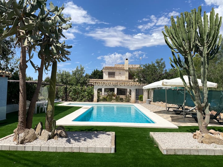 Beautiful Villa Venteta Private Garden & Barbacue - Alicante