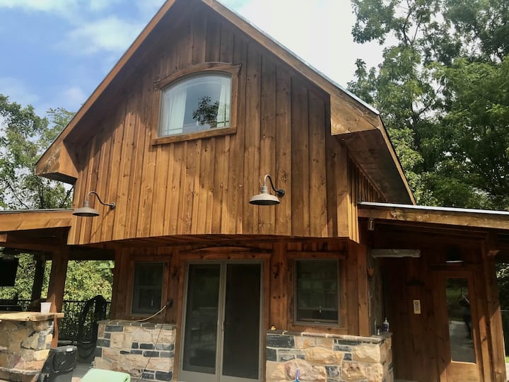 Hall Guest House- Hot Tub- Sauna - Shenandoah, VA