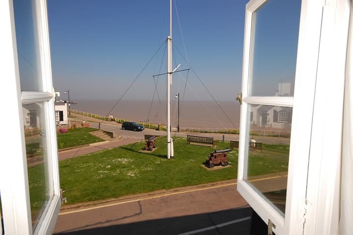 Uninterrupted Sea Views From Seaview Cottage - Southwold
