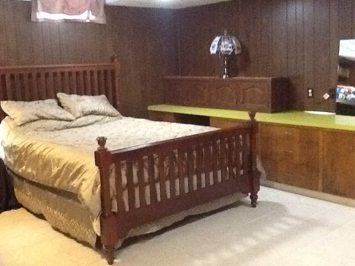 Family Home W/ Extra Room. I Repeat; A Family Home - Grandville, MI