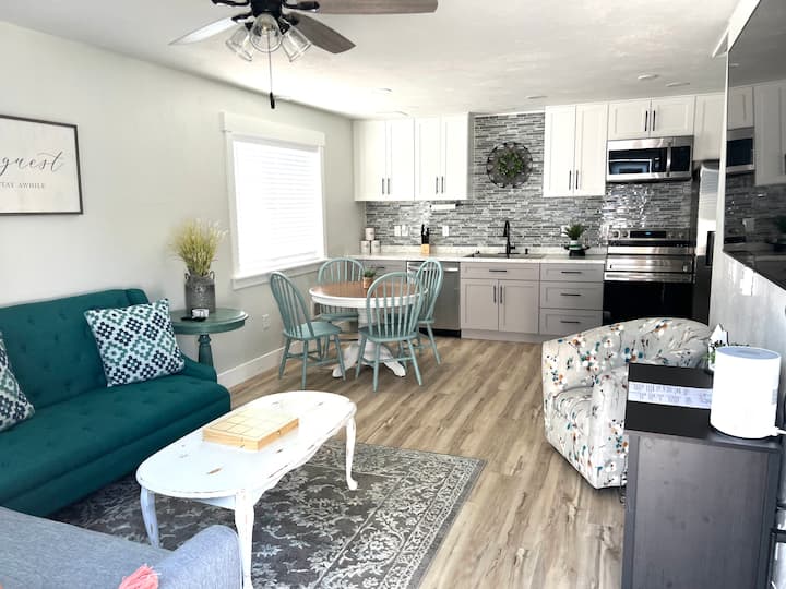 Guest Suites - Relaxing 1 Bedroom 1 Bath Suite - Idaho Falls, ID