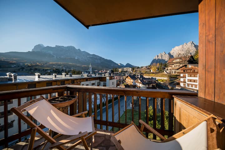 Remarkable, Truly Central, 5 Min Walk To Cableway - Cortina d'Ampezzo