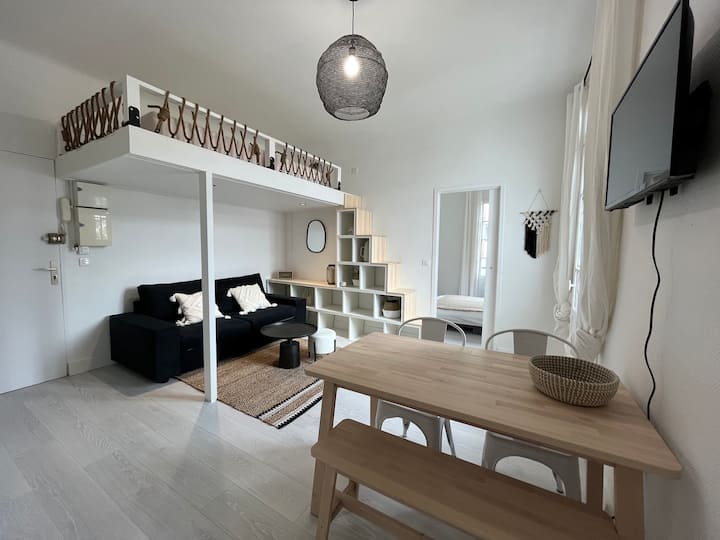 Joli Cocon Lumineux Rénové Avec Balcon Ensoleillé - Biarritz