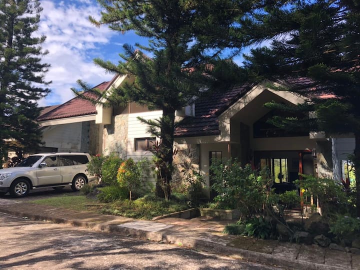 Cabin-style Family Home @ Canyon Woods Resort - Lemery