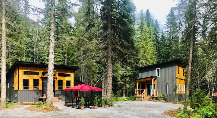Golden Base Camp, Private Modern Cabins - Golden