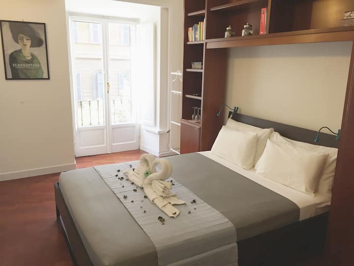 Apartment-r-s-rome (In The Heart)x2/5[c2h5oh San.] - 