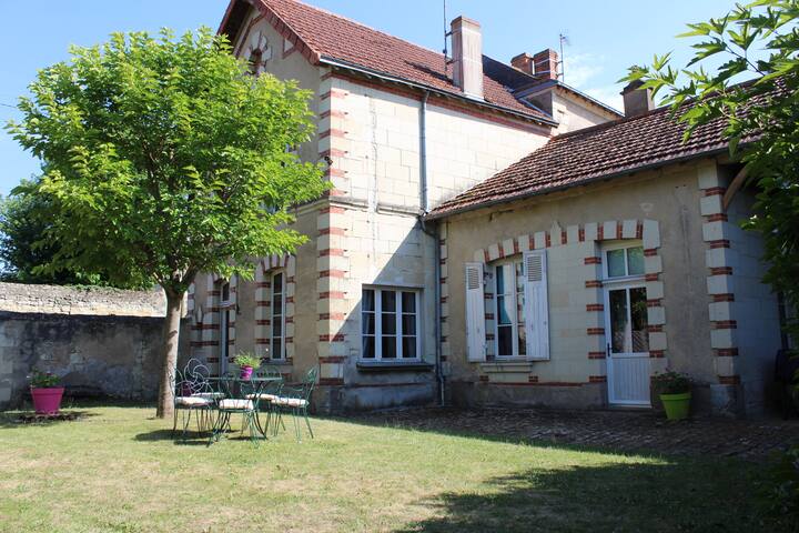 Ancienne Maison Du Gardien - Doué-la-Fontaine