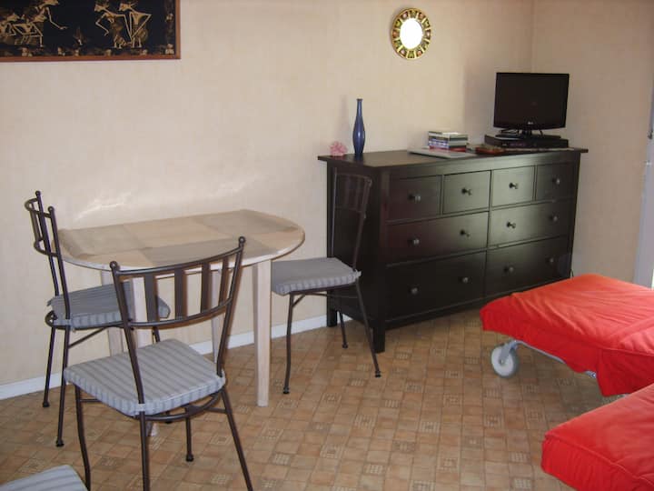 Séjour Avec 2 Bz Et Sa Cuisine Privative Parking - Grenoble