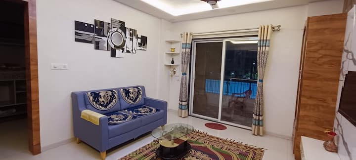 Luxurious House With Ac 
(200 M Close To Highway) - Pune