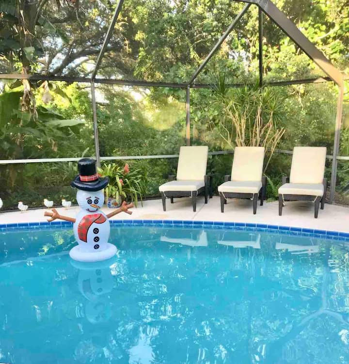 Heated Pool, 10 Minutes To Downtown & Beaches! - Fort Pierce, FL