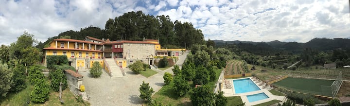 Casa Em Quinta Privada Com 18 Quartos (40 Pessoas) - Terras de Bouro