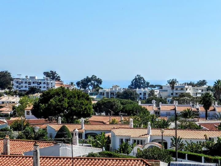 Apartamento Piscina | Perto Praia Oura & Strip - Albufeira