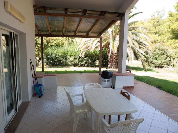 Apartment With Garden Near The Sea - San Vincenzo