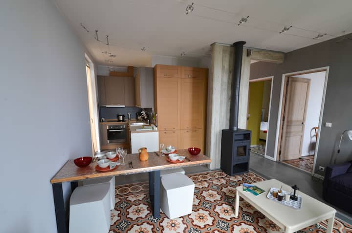 3 Pièces Rénové, 1er éTage. - Beausoleil