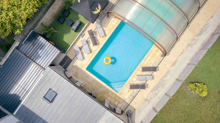 Villa Des Halles- Piscine Privée 5x15m -14 Pers - Plouescat