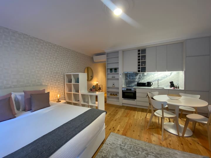 Studio Apart In Historic Palace (Short&longstay) - Porto