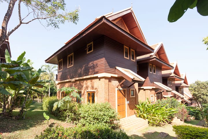 Spacious Pool View In Spa Resort - Thaïlande