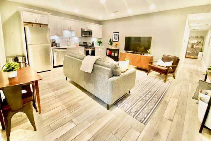 Large 1 Br+ Den Off-street Parking Near Everything - 워싱턴 D.C.