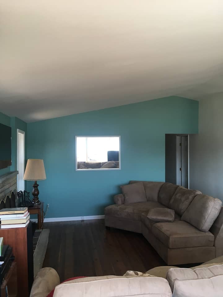 Lakefront Cottage - Chelsea, MI
