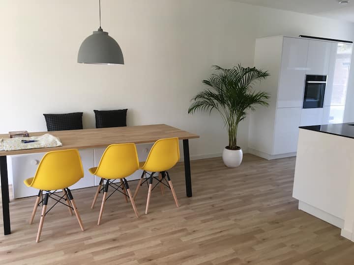 Gehele Nieuwe Gezinswoning Op Ceramique - Maastricht