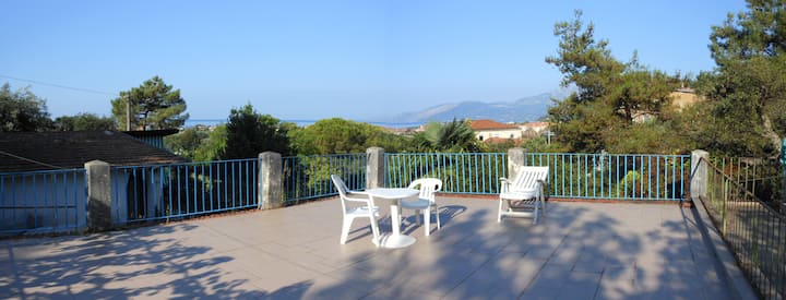 Haus Mit Garten Und Terrasse In Villammare - Sapri