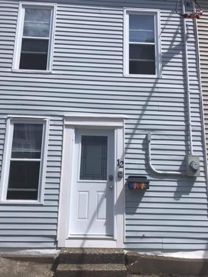 St. John's Home Right Downtown - Saint John's