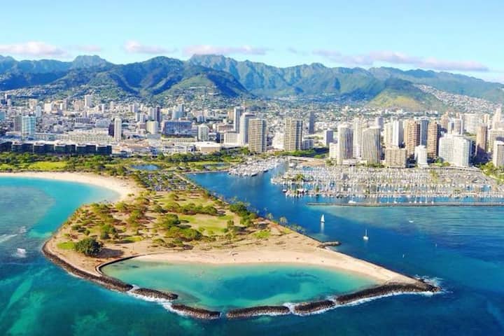 The Love Shack! With Ocean View & Free Parking - Honolulu, HI