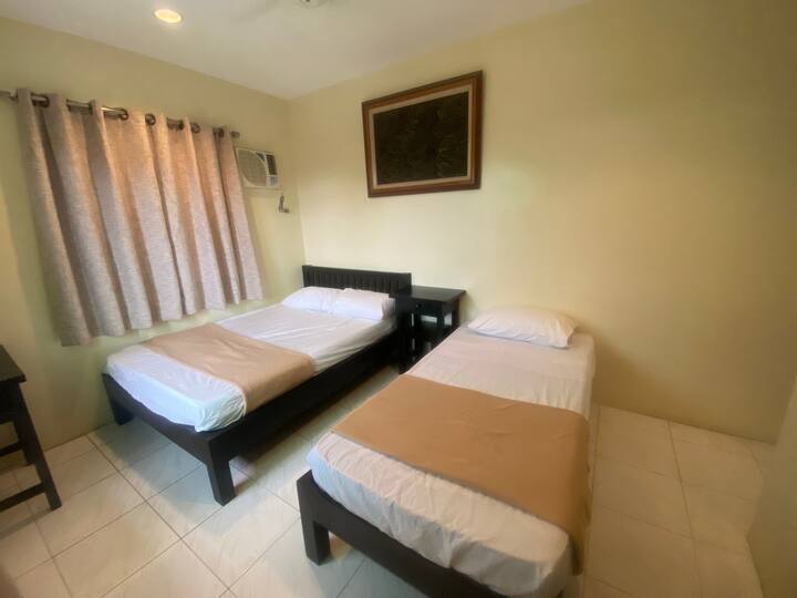 Cheap  Room In A House Near Picnic Grove - Tagaytay