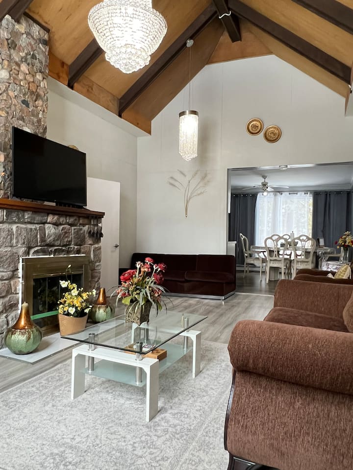 Beautiful Entire Cabin In Wasaga Beach -10 Guest - Wasaga Beach
