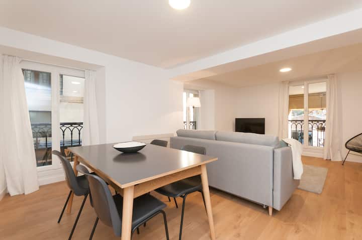Apartamento De Diseño /Parte Vieja Centro Ess00574 - Donostia-San Sebastián