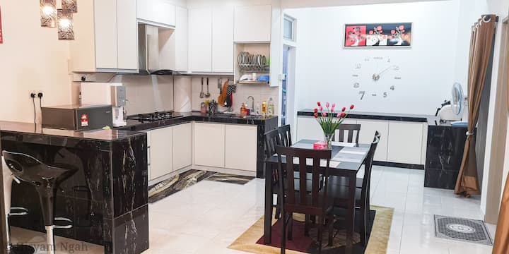 Homestay Aminhusna Semenyih - Semenyih