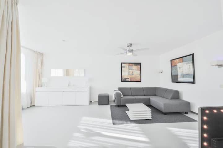 1. Modern Big Luxurious Prime Location Appartement - Utrecht