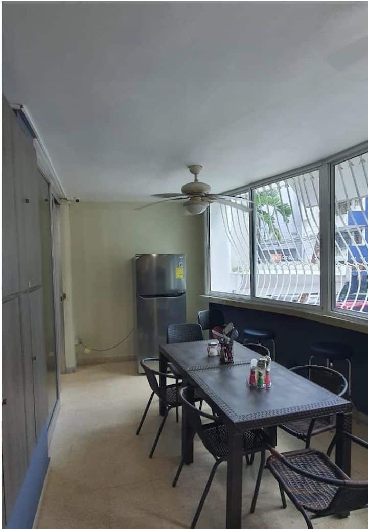 Habitación Muy Limpia, Segura Y Céntrica - Panamá