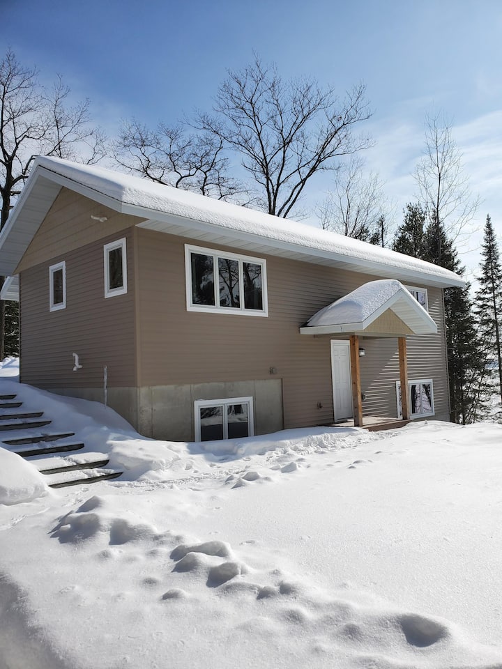 Cabin For Up To 4 Located On Lake Tomahawk! (305u) - Minocqua, wI