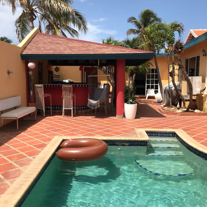 “One Happy Studio Aruba” Met Zwembad. - Aruba