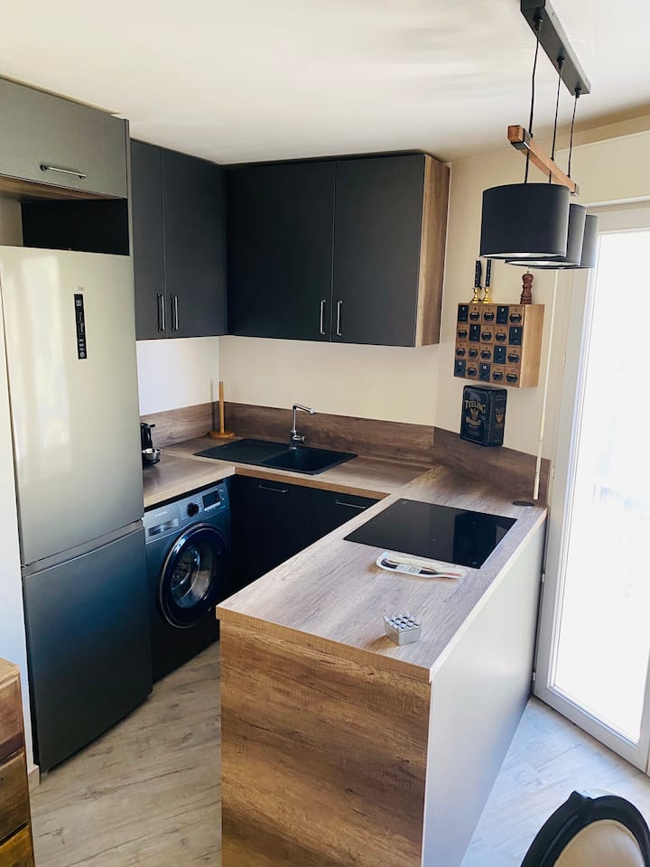 Appartement 2pc Cosy 200 Mètres De La Plage - Vallauris