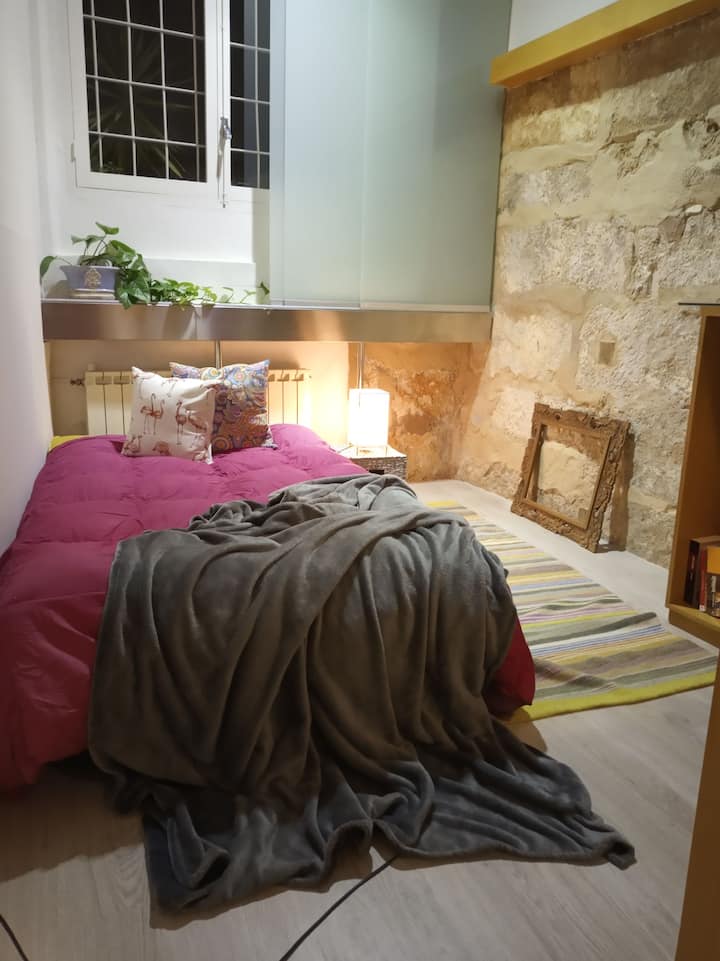 Ven A Banyoles A Disfrutar. Tenemos Sitio Para Ti! - Besalú