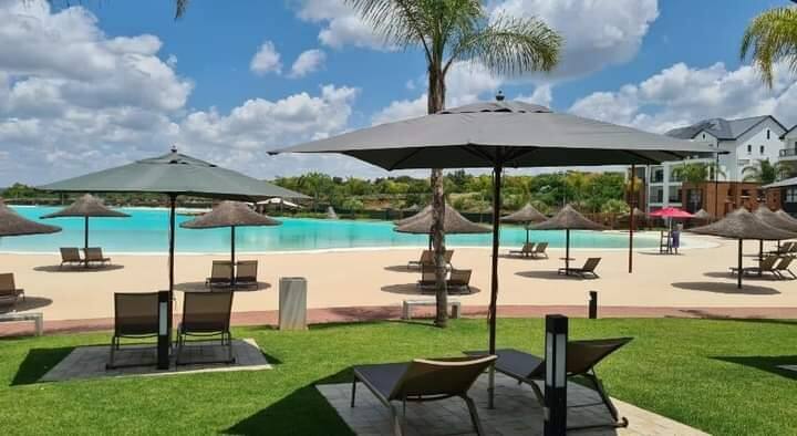 Stylish 1 bedroom apartment at the Blyde PTA East - Apartments for Rent ...